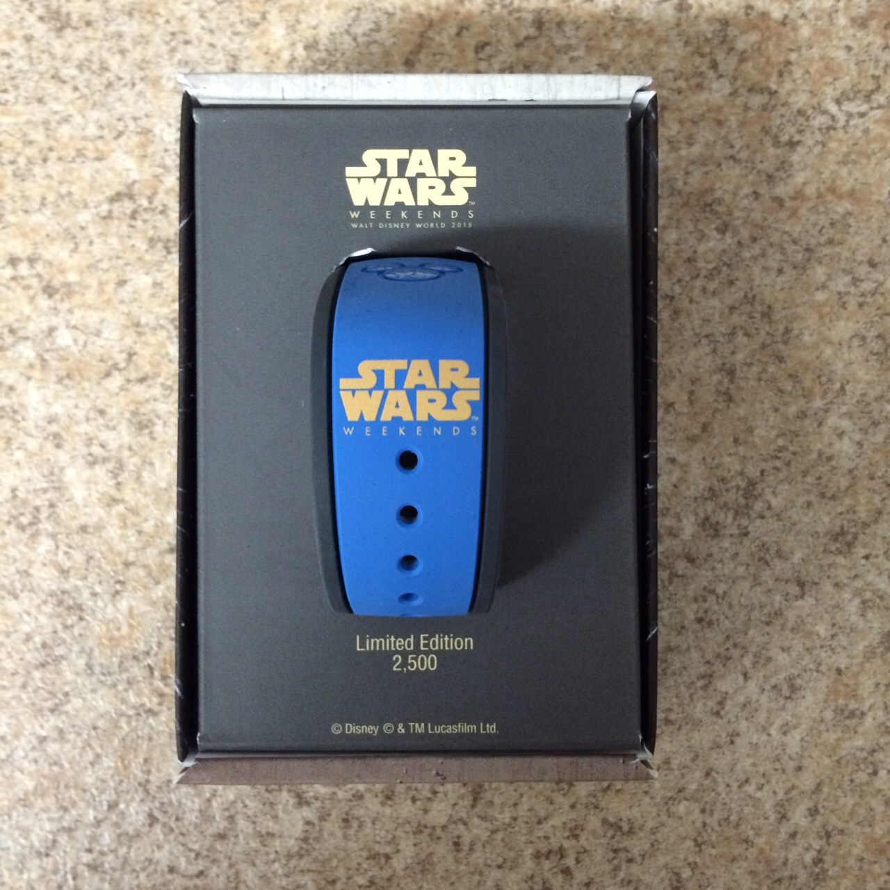 MagicBands in Colors and Characters ~ An Awesome Photo and Video Tour ...